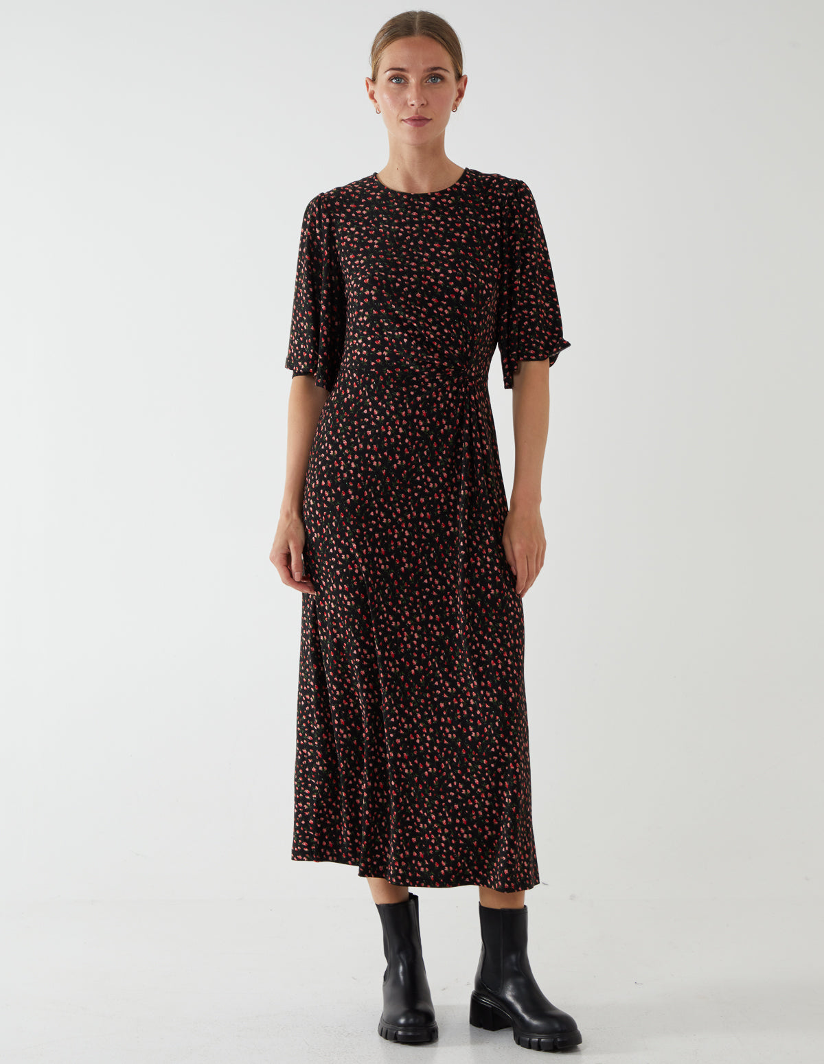 AW22 Is Here & Transitional Styles Are In!